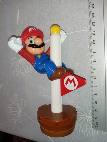 PREMIUM TOY - McDONALD'S - HAPPY MEAL 2014 - MARIO nintendo pole flag ...