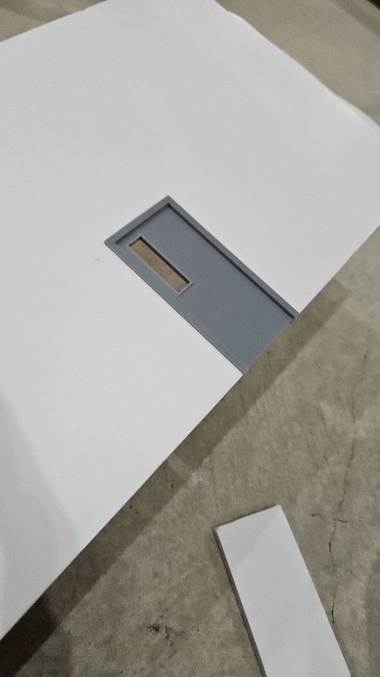 1:24 G SCALE GARAGE DIORAMA STEEL MAN DOOR ESS RESINWORKS 212-SMDK | eBay
