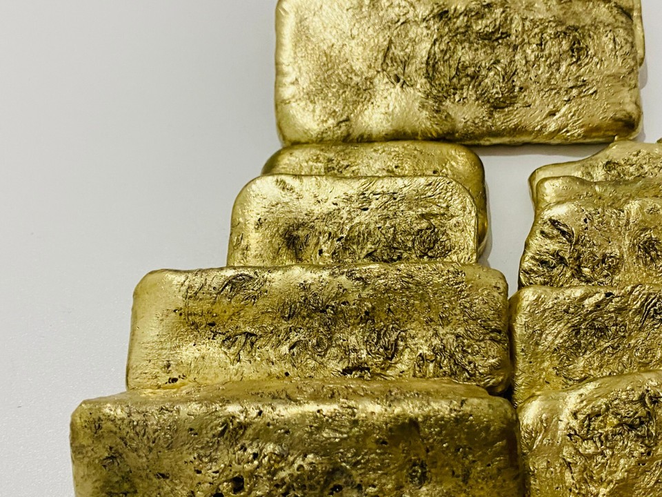 200 Grams Scrap Gold Bar For Gold Recovery Melted Different Computer ...