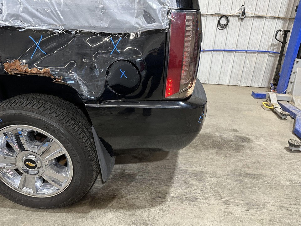 09-14 CHEVY TAHOE REAR BUMPER COVER ASSEMBLY BLACK PAINT CODE 8555 | eBay