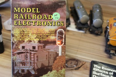 Model Railroad Electronics Paperback James Kyle, good +, (376 ...