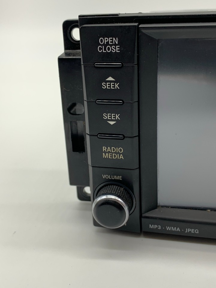 Chrysler Dodge Jeep MyGig Navigation Radio GPS DVD Sirius - see all ...