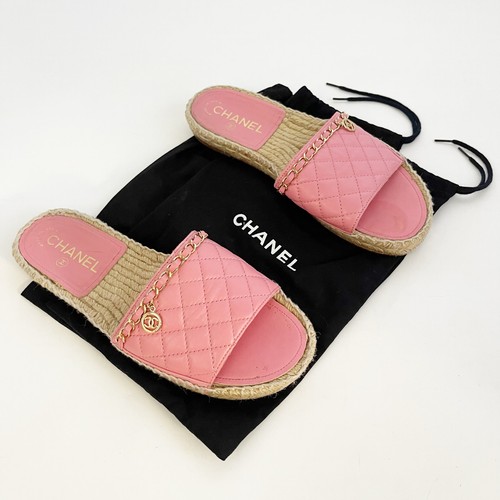 Chanel Pink Quilted Leather Chain CC Logo Espadrille Slide Sandals EU ...