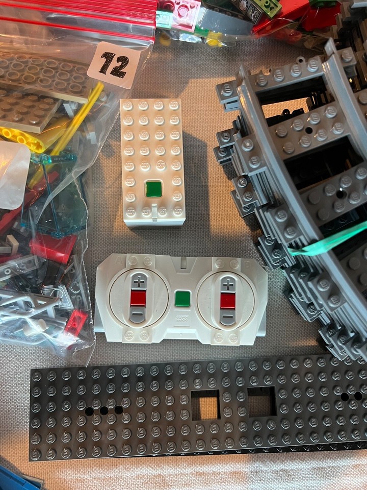 LEGO 60198 City Cargo Train Remote Control, 100% complete with box ...