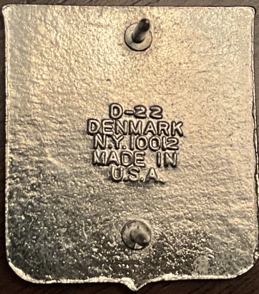 Authentic US Army 32nd Signal Battalion DI DUI Unit Crest Insignia E23 ...