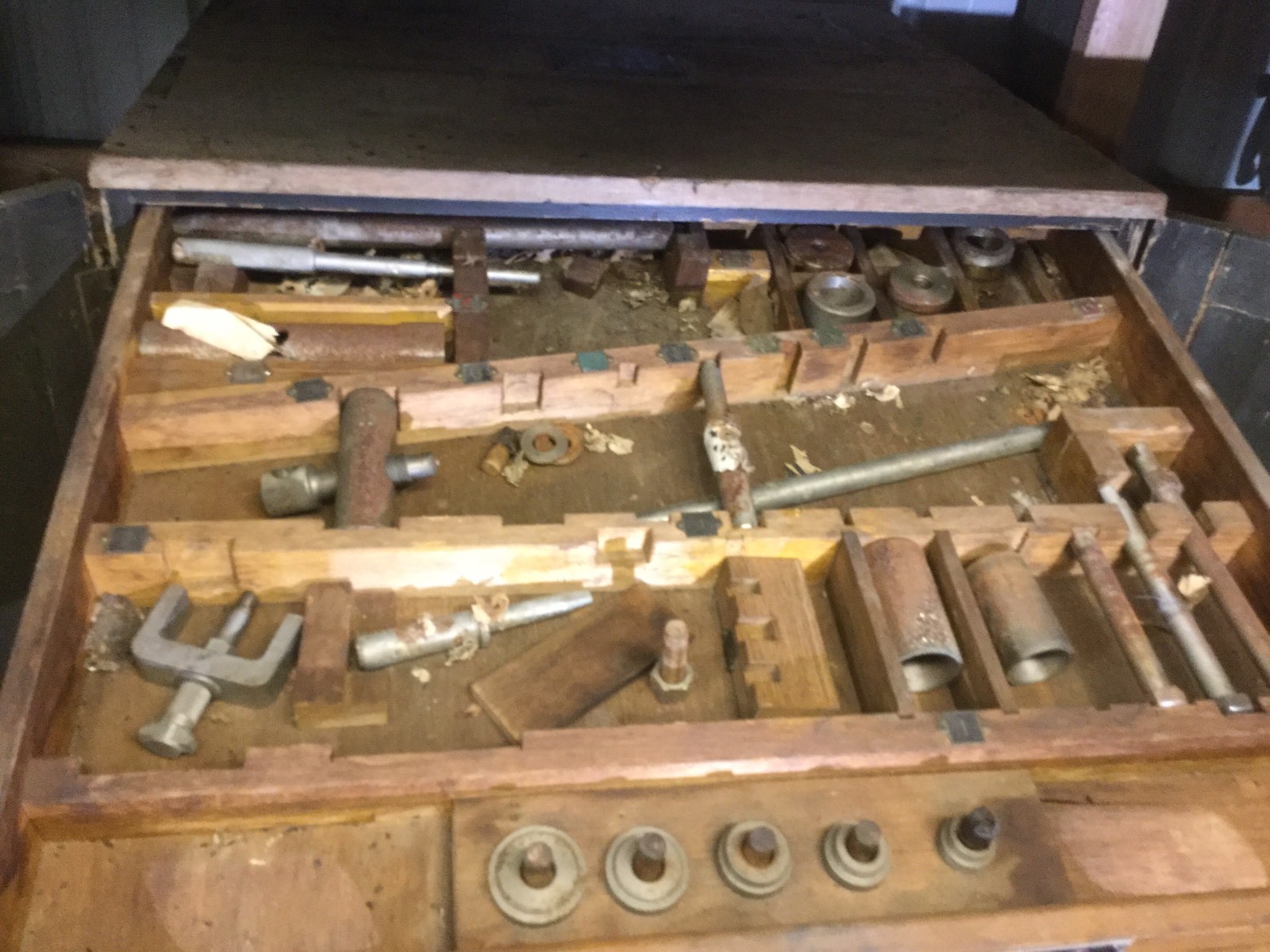 Japanese Ww2 ? 2.5 Ton Cargo Military Truck Huge Tool Chest Set 6x6 ...