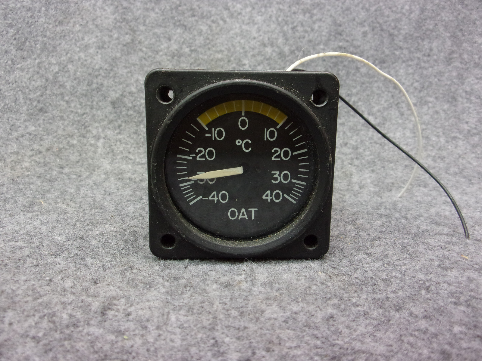 Mooney B&D Outside Air Temp OAT Indicator Gauge P/N 880023-505 0241-004 ...