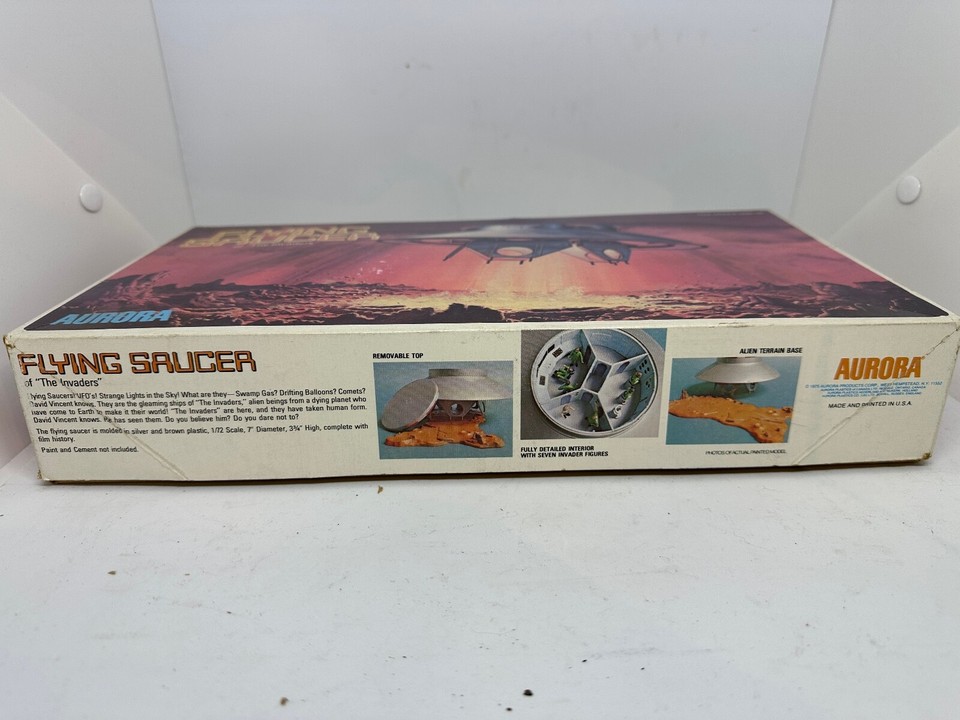 Vintage 1975 Aurora The Invaders Flying Saucer Model Kit Unbuilt In ...