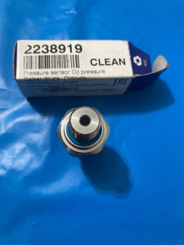Paccar 2238919 Engine Oil Pressure Sensor | eBay