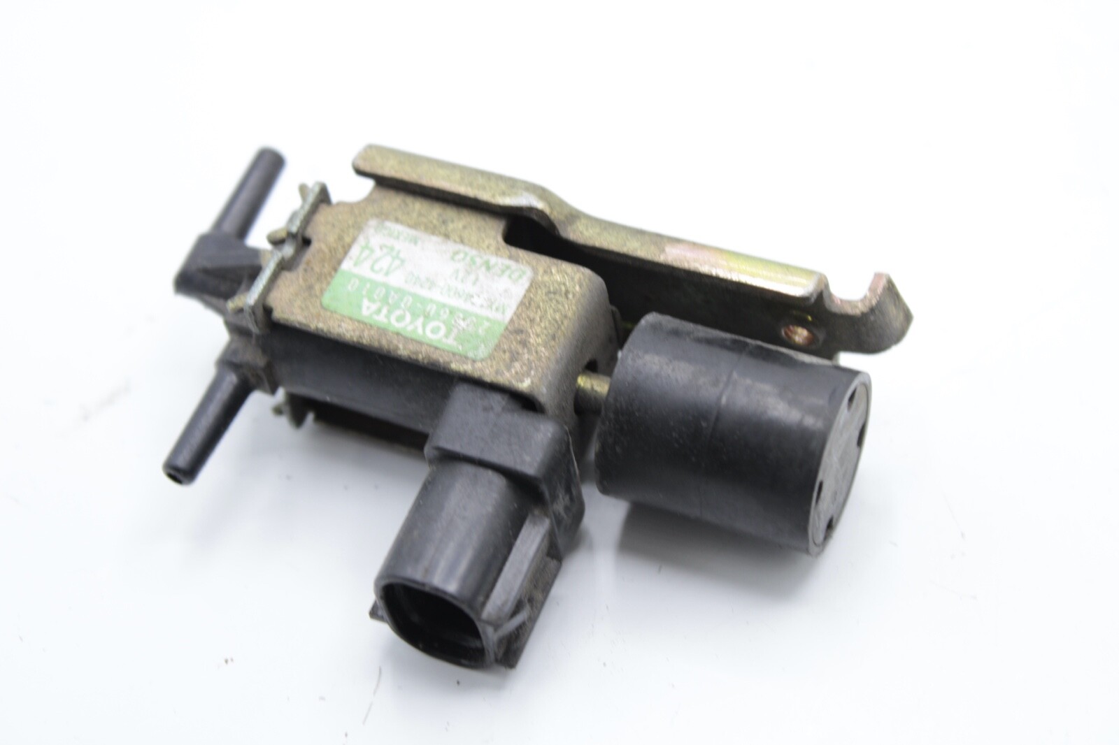 2018-2021 Lexus LS500 LS500H 25860-0A010 valve DUTY VACUUM SWITCHING ...