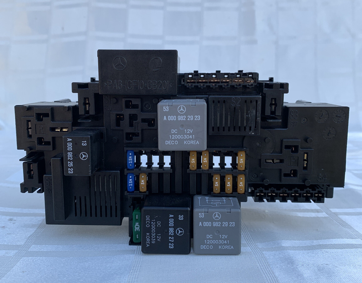 MERCEDES C W205 GLC W253 FRONT FUSE BOX RELAY UNIT A2229063202 | eBay