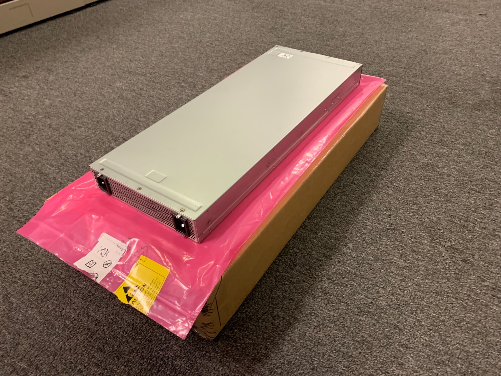 Q9E63A P05769-001 HPE SN2010M 25GbE 18SFP28 4QSFP28 P2C Airflow HW ...