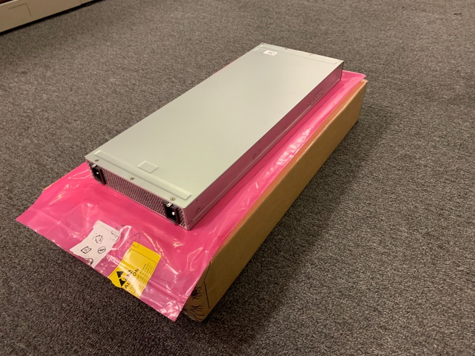 R3B08A P17529-001 HPE SN2410M 25GBE 48SFP28 8QSFP28 Onie C2P Airflow DC ...