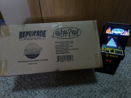 New Wave Toys Replicade Q*Bert Warren Davis Edition 1/6 Scale Arcade ...