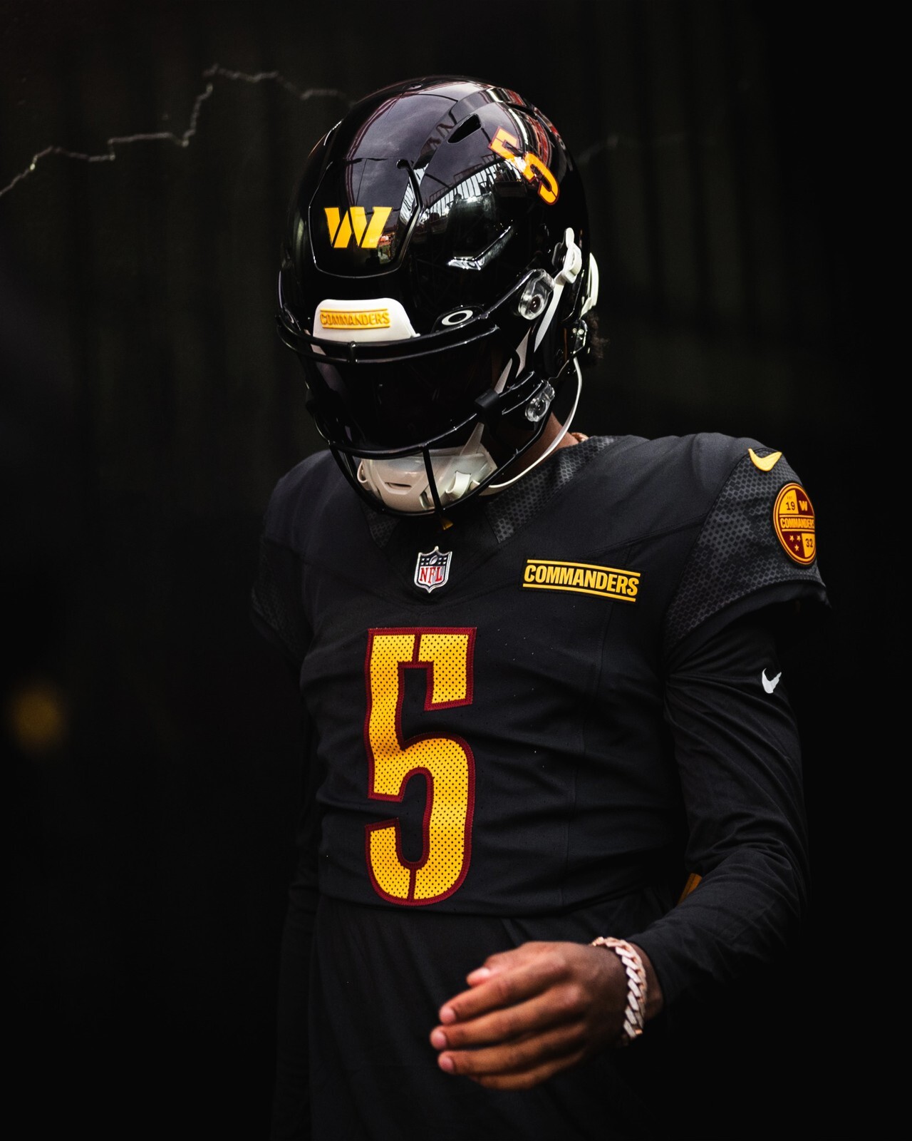 Jayden Daniels Black Uni Portrait Washington Commanders 8x10 NFL ...