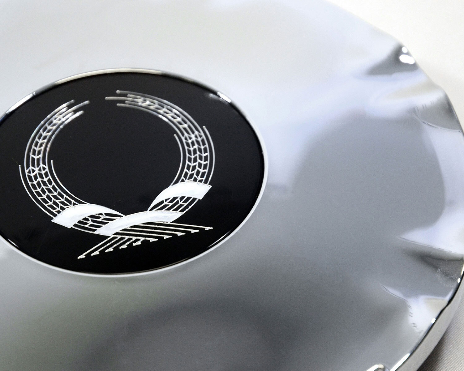 4 CHROME 18" Full Wheel Skins Hub Caps & Center Rim Covers for 2010-16 ...