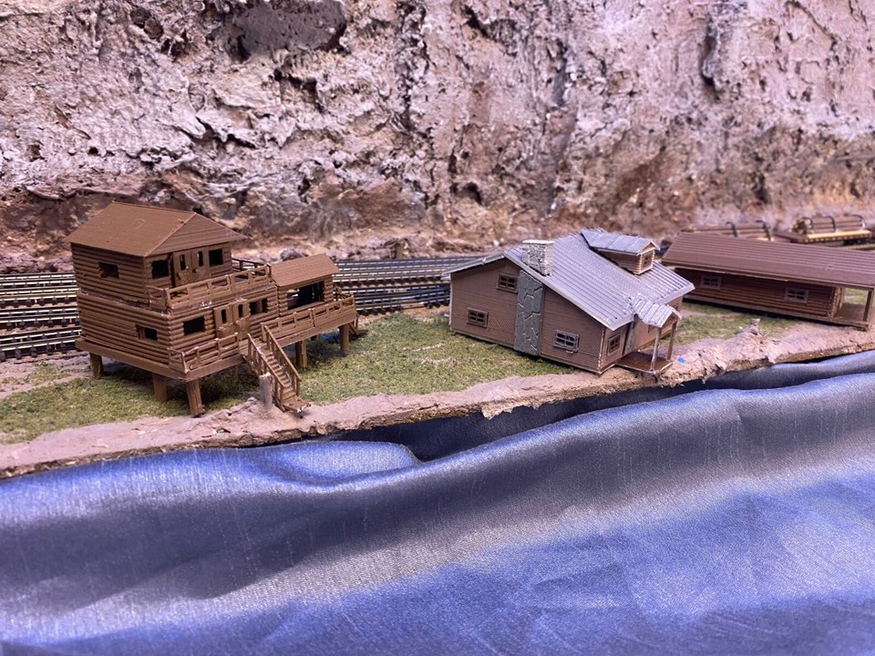N Scale Cabin Set with Video Assembly Instructions - "Uncles" Series | eBay