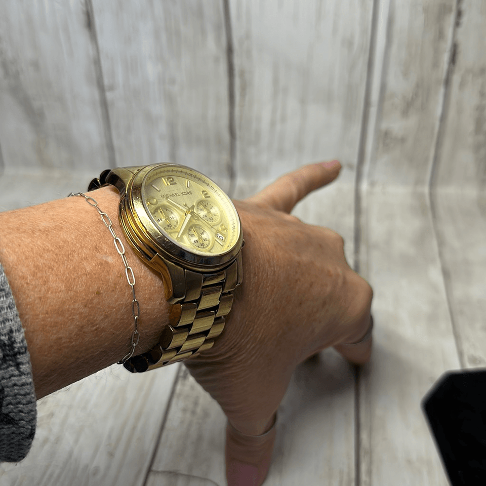 Michael Kors Mid-Size Runway MK5055 Wrist Watch Chronograph Gold NEEDS ...