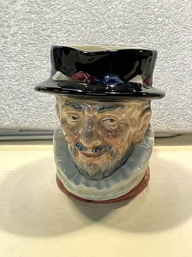 Vintage Royal Doulton BEEFEATERS Toby Character Jug Mug 1946 Retired ...