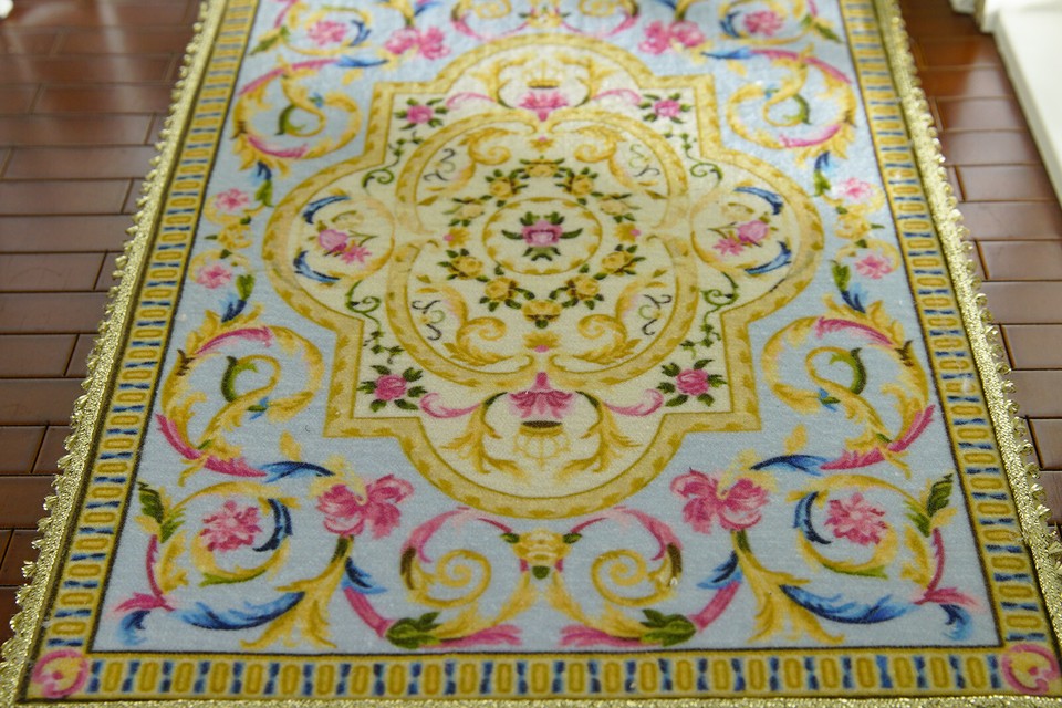 1/12 Fine French Swirls Roses Garland Royal Gold Beige Dollhouse Rug | eBay