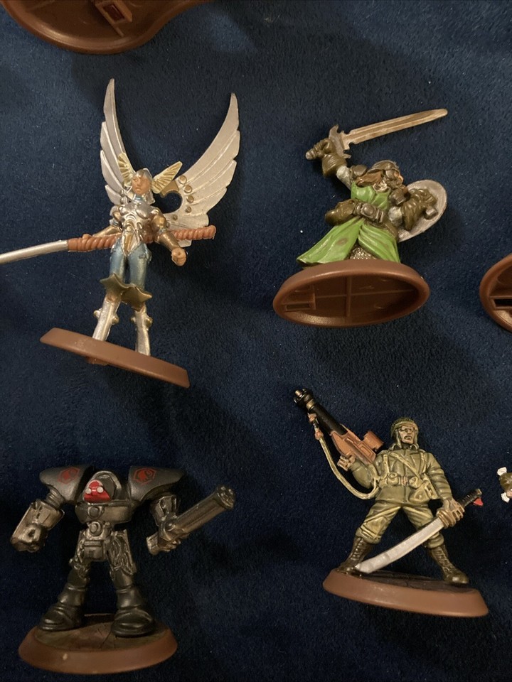 Heroscape Figures Lot Of 30 Figures No Cards Hasbro See Photos | eBay