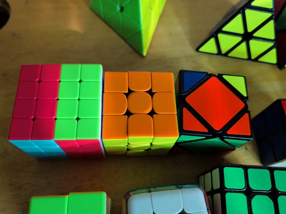 Rubix Cube Puzzle Brain Teaser -Lot of 12- All Functional -Fast ...
