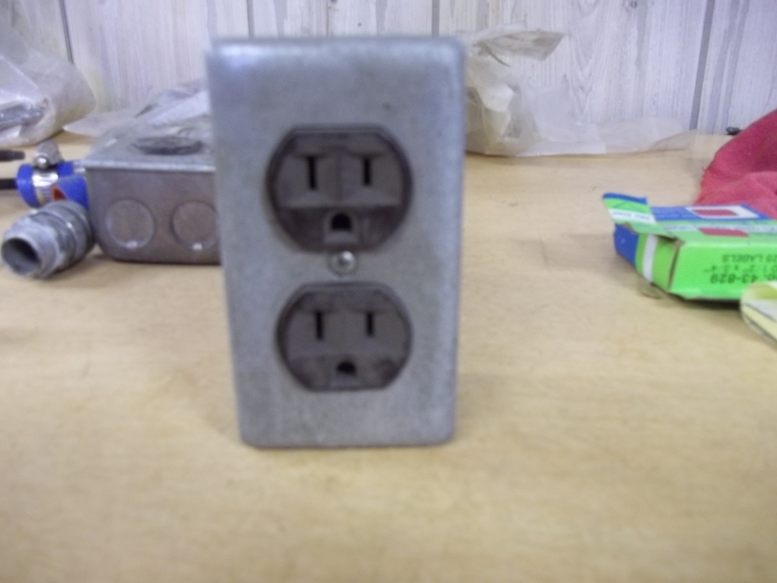 Metal Electrical Plug Enclosure Box Wall Outlet *FREE SHIPPING* | eBay