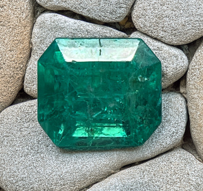 GIA Certified .88 Carat Natural Octagonal Cut Green Emerald Loose Gem ...