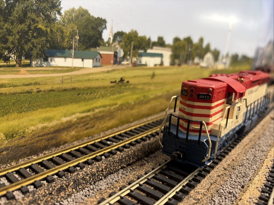 HO Scale Atlas “ Sierra Pacific” SD-24 #1976 Locomotive In Original Box ...
