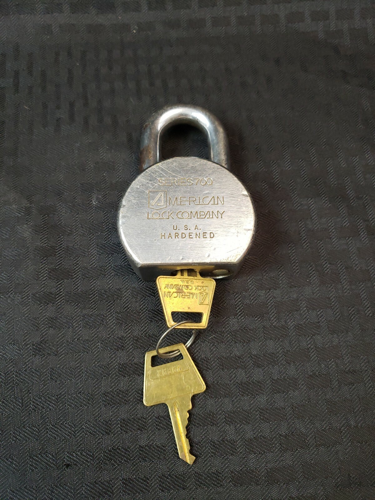 Vintage 2".5 American Lock Company Hardened Pad Lock Series #700 with 2 ...