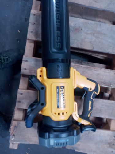 DEWALT DCBL722B 20V Max XR Handheld Axial Leaf Blower Tool Only ...