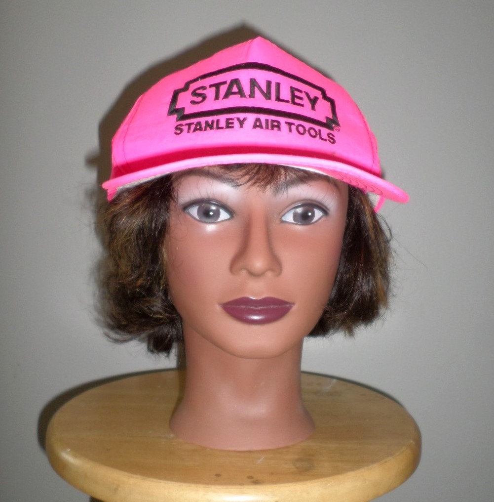 Stanley Cap's Instagram, Twitter & Facebook on IDCrawl