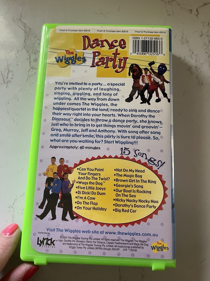 The Wiggles Wiggles Dance Party (VHS 2001) Sing Along Songs Clam RARE ...