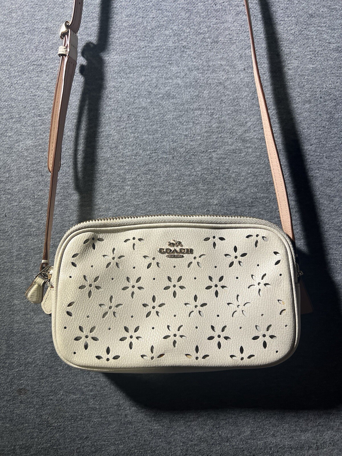 Coach Ivory Laser Cut Leather Crossbody Bag Pouch Wal… - Gem