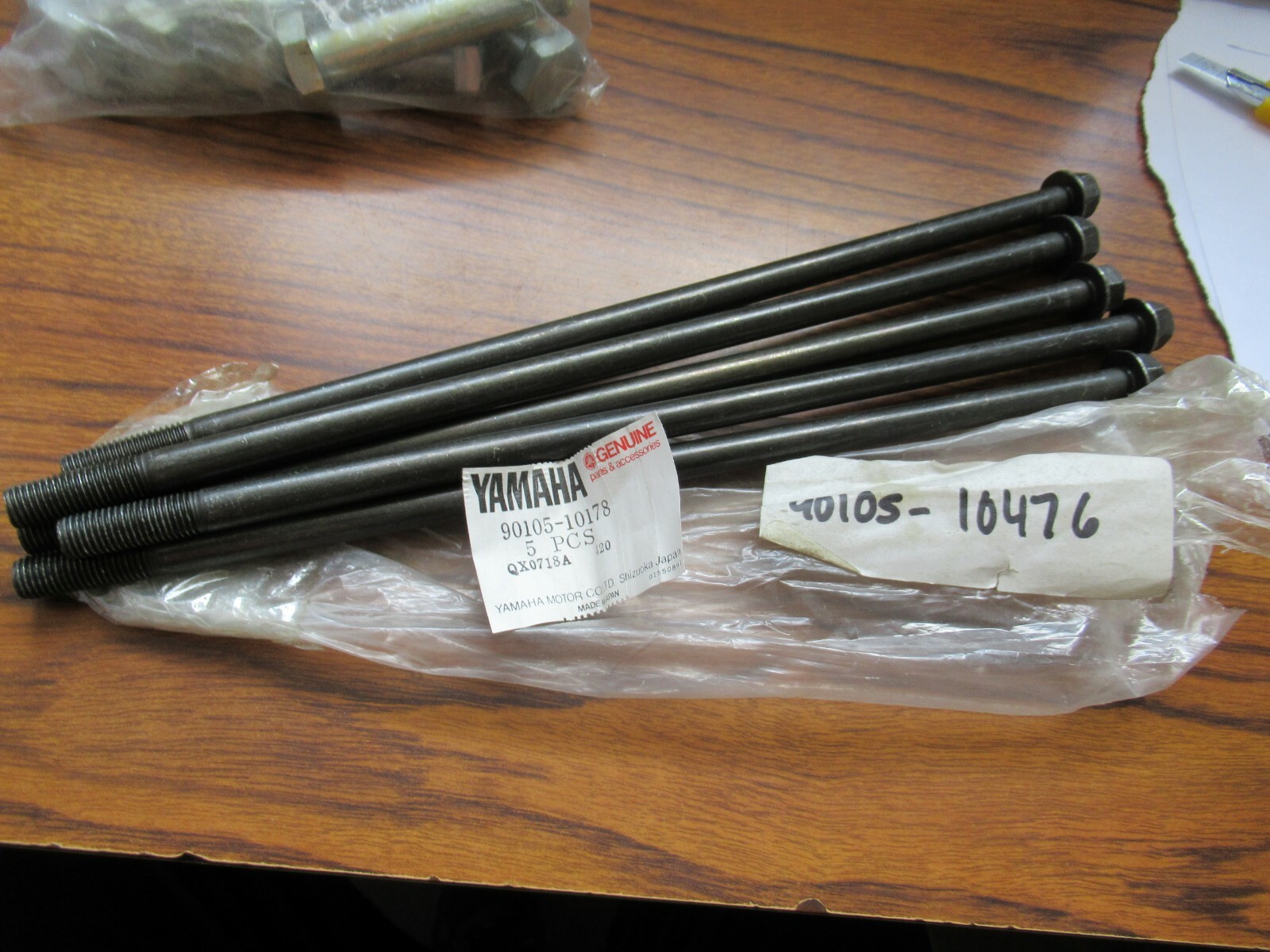 YAMAHA OEM - LOT OF FIVE - WASHER FLANGE BOLT - MOTOR MOUNT FZ1000 ...