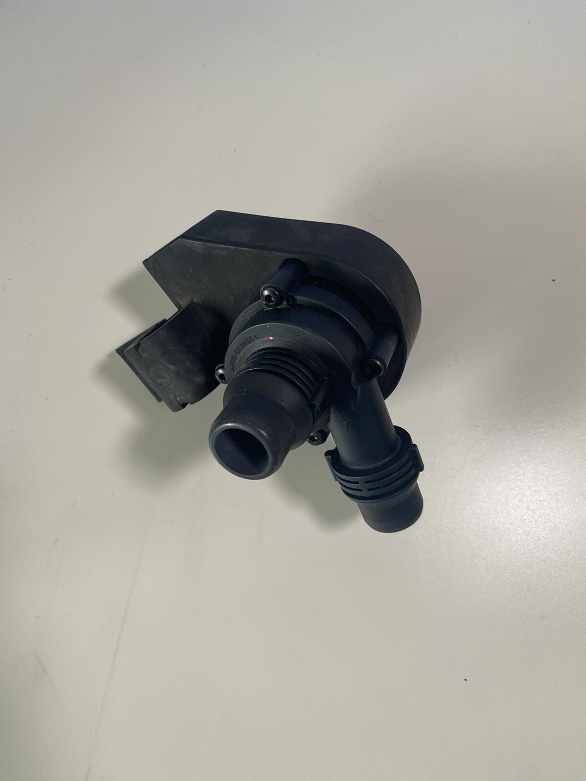 04-10 BMW E60 E63 E64 645Ci 525i 530i 550i SECONDARY AUXILIARY WATER ...