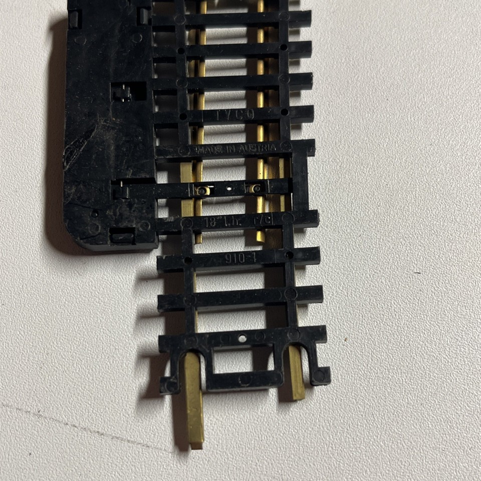 HO Scale Tyco Railroad Track Mixed Lot Of 19 18”R/Switch/Terminal Track ...