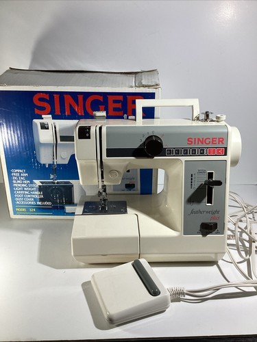 Singer Rare Model 324 White Featherweight Plus Sewing Machine Original ...