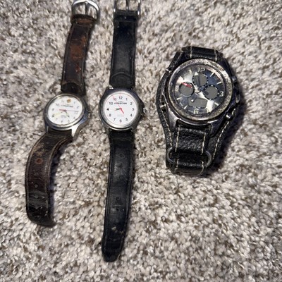 Timex Lot: 2 Times Expedition watches + brandless watch (project ...