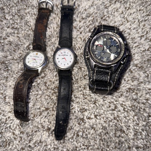 Timex Lot: 2 Times Expedition watches + brandless watch (project ...