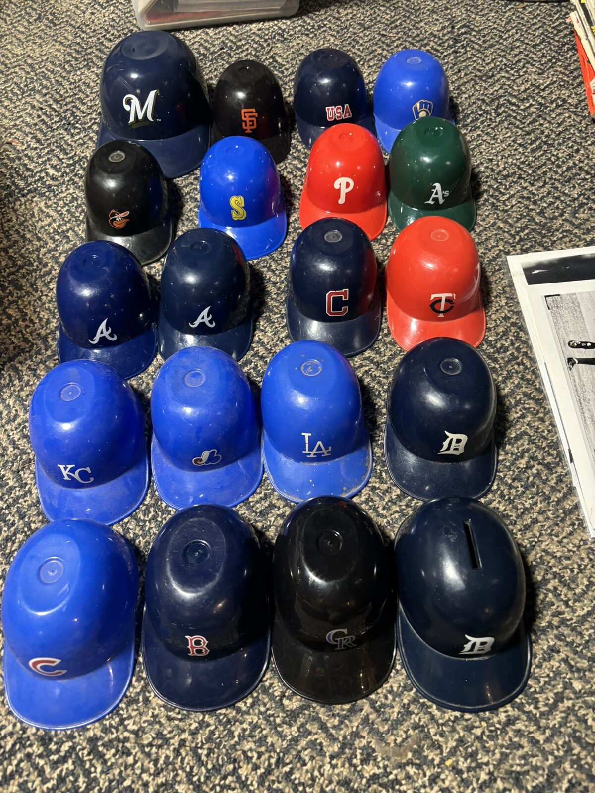 Lot of 20+ MLB Plastic Mini Batting Helmets - Vintage Team Collection ...