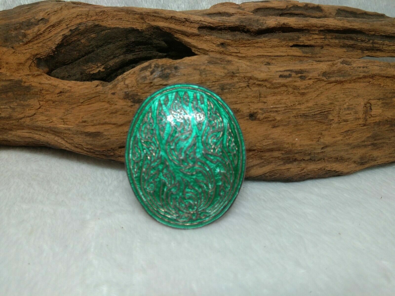 1950S SIAM GREEN SOLID SILVER BROOCH - Gem