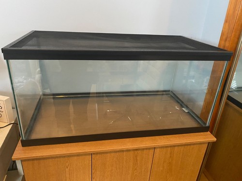 40 Gallon Fish/small animals tank with Lid cover. 3Ft Long and 19ins ...