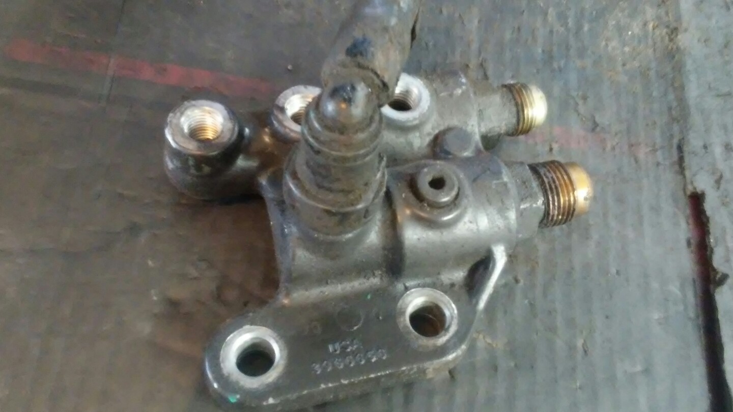 Cummins CONNECTION FUEL BLOCK PART#3966656 | eBay