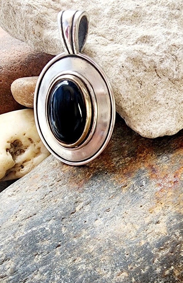 Retired James Avery Black Onyx Oval 18kt Gold and .925 Pendant | eBay