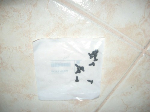 LOT OF 10 NEW BMW Oval-Head Screw Self-Tapping (M5X10) - Genuine BMW ...