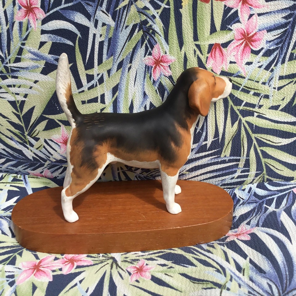 Beswick Champion Beagle Wendover Billy 14x14cm on Wooden Plinth | eBay UK