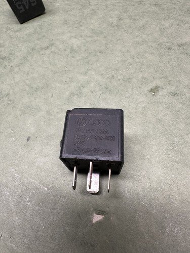 Audi Volkswagen Multi-purpose #645 Relay 4H0-951-253A v23136-b0006-x080 ...