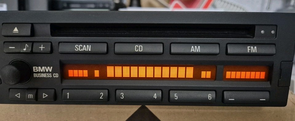 BMW / Blaupunkt Business CD Radio E28 E30 E31 E34 E36 E38 Z3 ...