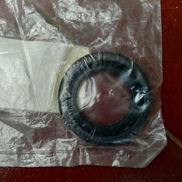 8982283710 Isuzu Cover sealnozzle 8982283710 Genuine OEM Part for sale ...